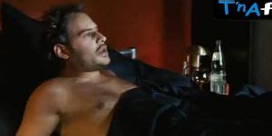 Alexandra Maria Lara Breasts Scene In Vom Suchen Und Finden Der Liebe Tnaflix Com