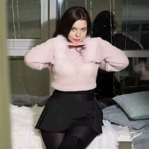 Джемпер паутинка вязаный женский кроп джемпер с перьями в интернет магазине на Ярмарке Мастеров