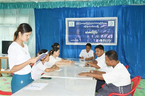 ရခိုင်ပြည်နယ် မောင်တောမြို့ လူထုအခြေပြုဗဟိုဌာန Community Center ခန်းမ၌ စာဖတ်ဝိုင်းပြုလုပ
