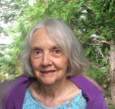 Elizabeth Benoits Instagram Twitter And Facebook On Idcrawl