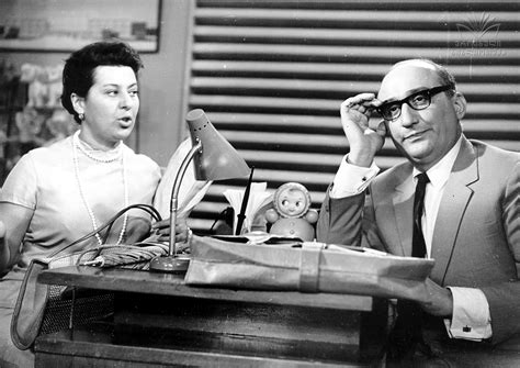 Iverieli მარინე თბილელი და ეროსი მანჯგალაძე ფილმში თოჯინები იცინიან