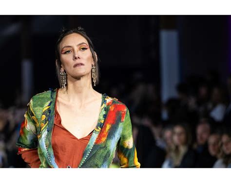 Alyssa V Alyssavvvv • Instagram Photos And Videos