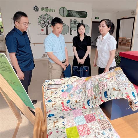 苏州市民政局来我市开展结对帮建活动救助相关服务