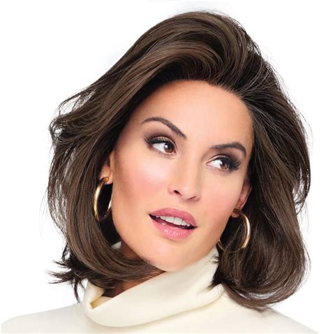 Raquel Welch Flying Solo Shoulder Length Page Boy Wig 100