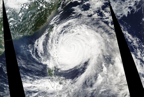 Interaction Of Typhoon Driven Near Inertial Waves With An Anticyclone In The Philippine Sea