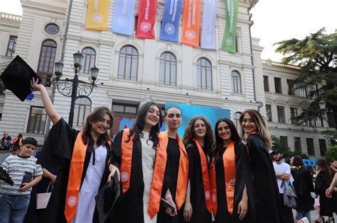 სოციალუ სოციალურ და პოლიტიკურ მეცნიერებათა ფაკულტეტი თსუ