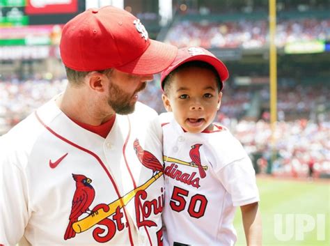 Photo Adam Wainwright Holds Son Caleb Slp2023061003