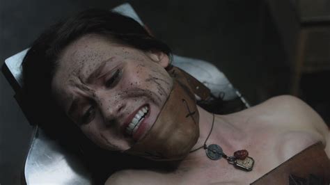 Голая Рэйчел Майнер в Supernatural