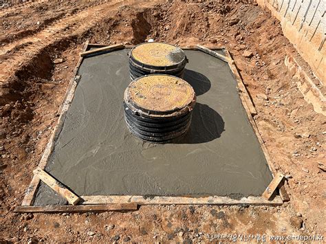 파주전원주택시공 기초바닥 콘크리트 타설 후 외부배관 및 되메우기공사