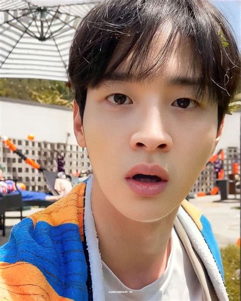 Jang Dong Yoon Selebritas Gambar