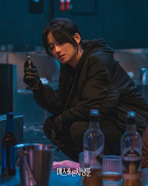 X U Series L 메스를 든 사냥꾼 클럽에서 벌어진 살인 사건 현장 오늘도 서세현 과장님 현장 출동 죽은 줄 알았던 아빠의 살인이 다시 시작됐다 제 8회 칸