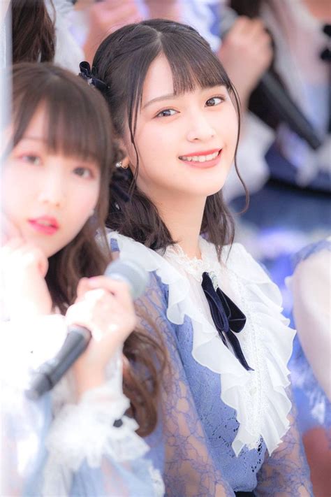 LOVE Sasaki Maika 佐々木舞香 女の子 女の子 ポーズ アイドル