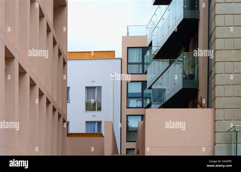 Lines In Architecture Stock Photo Alamy