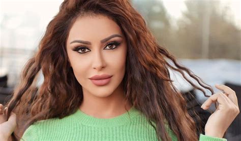 الممثلة السورية نورا العايق Socialtime