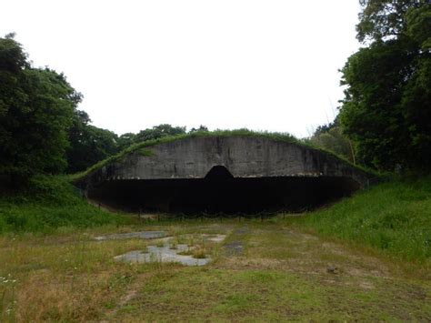 福岡県築城海軍航空隊稲童1号掩体壕他18 5月訪問再編集板 小笠原マルベリー
