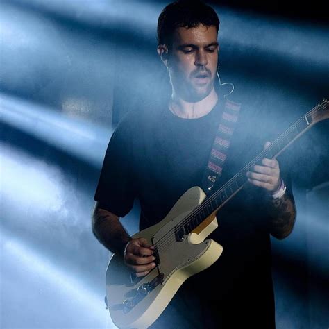 Guilherme Assis Lyrics Songs And Albums Genius