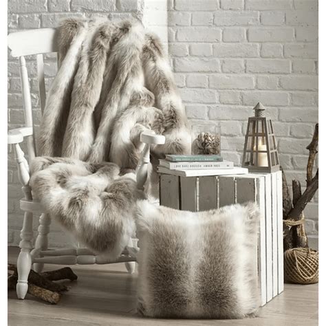 Arctic Reindeer Faux Fur Throwblanket L And Xl Home And Lifestyle From