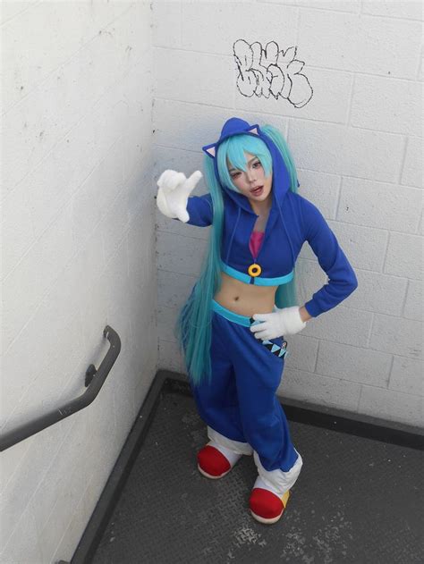 Sonic Miku In Pretty Halloween Costumes Cosplay Outfits Cute Couple