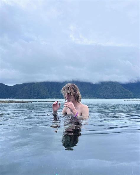 Пин от пользователя Светлана Липиева на доске Быстрое сохранение Знаменитости Саше Творчество