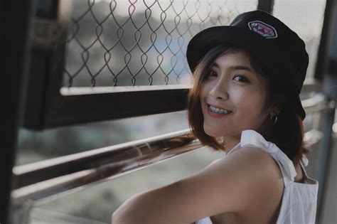 99000 Hot Japanese Women Pictures