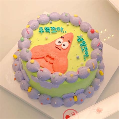 체리오오체리 🍒잠실주문제작케이크 And 클래스🍒 Cherryoocherry Posted On Instagram 뚱이만 뙇💚 맨들맨들 뚱이 질감까지 살려서🍒