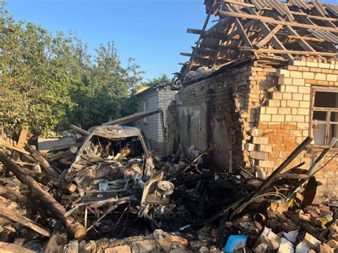 Окупанти атакували два райони Дніпропетровщини у ніч на 17 червня що пошкоджено Перший