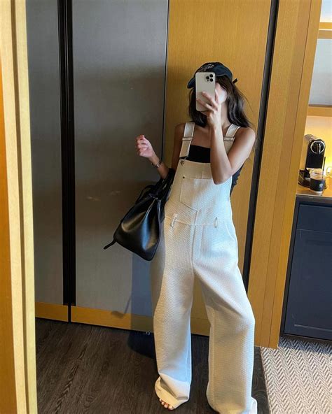 Fatal J 파탈 제이 마지막 블랙컬러도 넘 이쁘죠 🖤🖤🖤 기다려주신 트위드 오버롤 오늘 출고됩니다 파탈베이