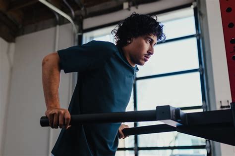 8 Triceps Exercises To Build Strong Arms According To Trainers Nike My