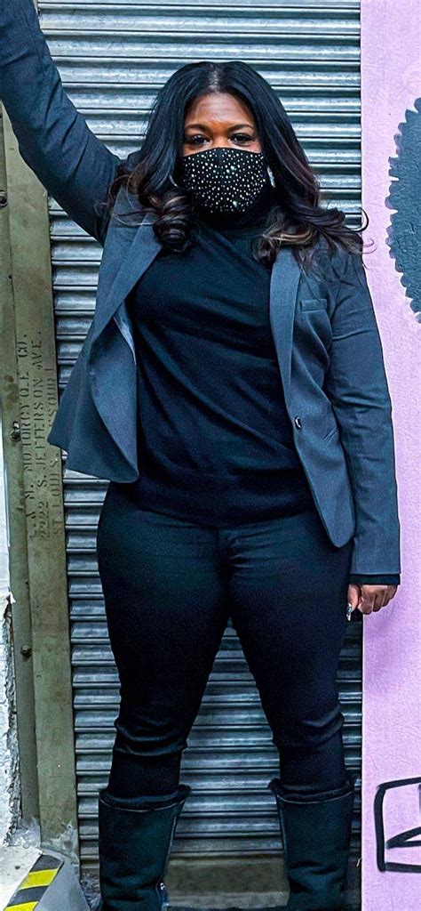 Hips Thighs And Ass Cori Bush Has The Trifecta Scrolller