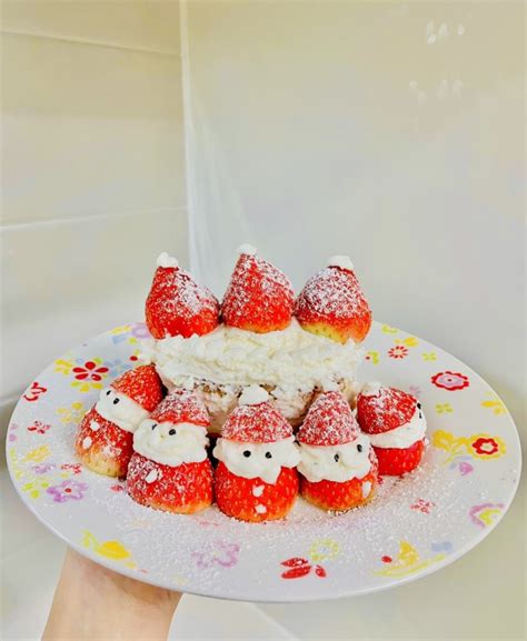 크리스마스 요리 딸기 생크림 케이크 쉽고 간단한 요리 딸기 산타 가성비만원대 요리 휘핑기휘핑채 오븐 없이 생크림케이크 만들기 네이버 블로그