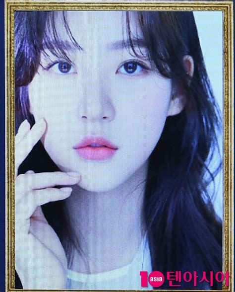 故 김새론 유족 측 오늘 17일 기자회견 연다…김수현과 열애 자작극 아냐 [ten이슈] Zum 뉴스