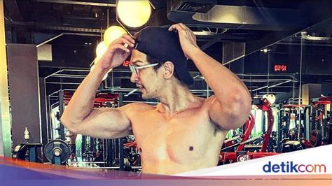 8 Transformasi Dimas Beck Yang Dulu Kurus Kini Tampil Sixpack Berotot