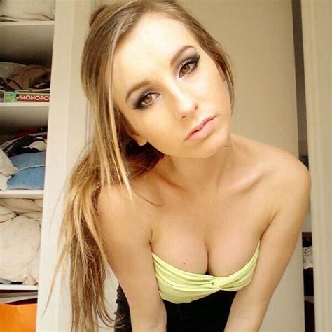 Beautiful Eyes Porn Pic