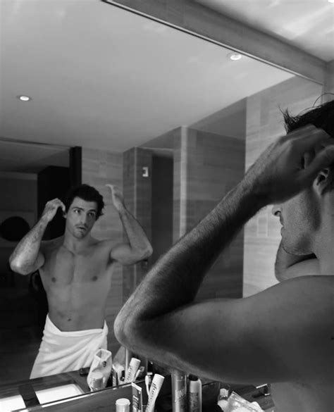 Carlos Sainz Is A Spicy Man 🌶🥵🔥 Rfanf1ction