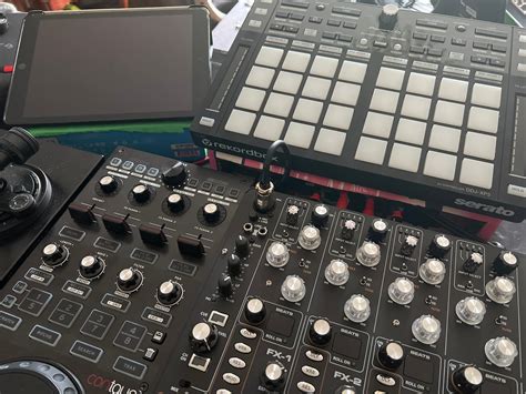 Recommend Dedicated Stemsfx Controller Questions Algoriddim Community Forums