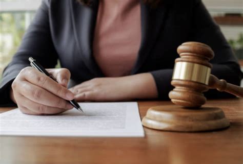 Lyon La Jeune Femme Qui Avait Mortellement PoignardÉ Son Conjoint A