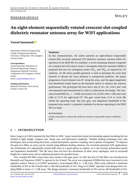 An Eight‐element Sequentially Rotated Crescent‐slot‐coupled Dielectric
