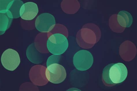 Bokeh 빛 배경입니다 Bokeh 원형 소용돌이 Defocused 검은 밤 배경 휴가 사진 웹 디자인 표면 질감 벽지 인쇄 제품 및 기타에 대 한 사용할 수 있습니다 0