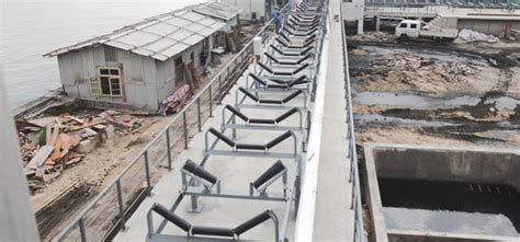 Self Aligning Roller For Belt Conveyor Tracking