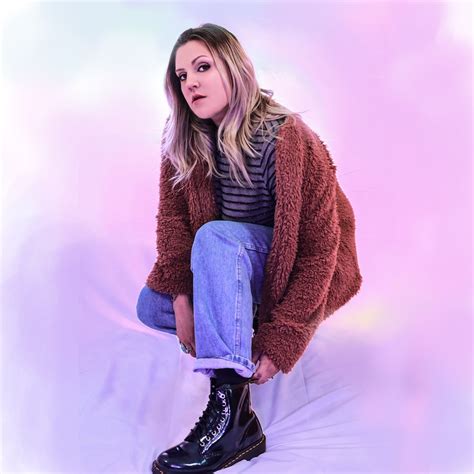 Denae Breaks Through With New Hit “my Dark Place” Pop Dose Magazine Uk