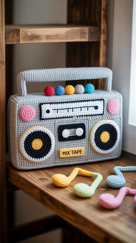 Amigurumi Retro Boombox Free Crochet Pattern Punqa