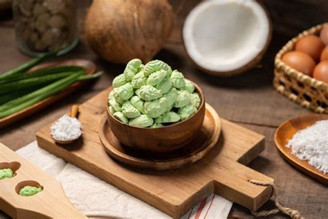 Asian Snacks On Instagram Yongmama Nyonya Cassava Charcoal Pandan And Coffee Cookies 🍪are