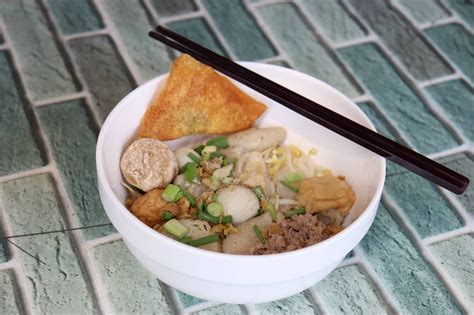 [รีวิว] ร้าน ก๋วยเตี๋ยวลูกชิ้นแคะเจ๊หลี ประชานิเวศน์3 เมนูแนะนำ รูป