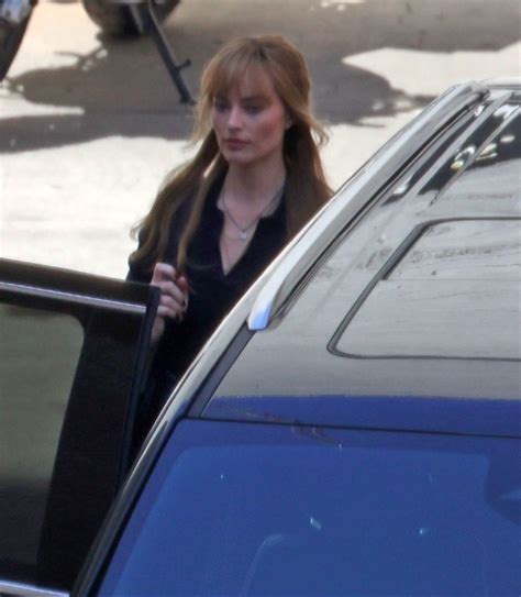 ‘barbie Star Margot Robbie 33 Seen With New ‘ginger Hair And Bangs