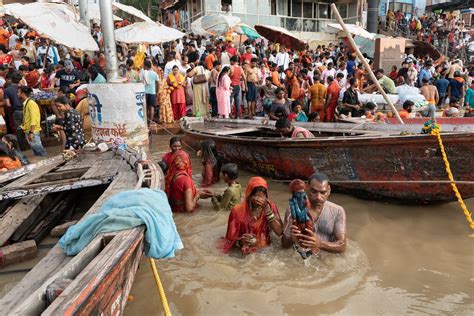 Inside Indias Gargantuan Mission To Clean The Ganges River Wired