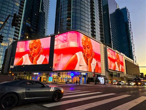 La 디지털 전광판 최대 100개 설치