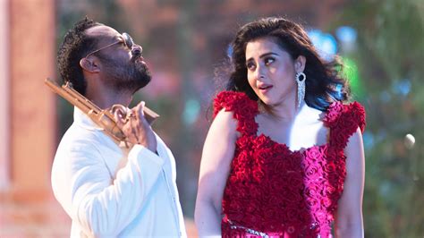 ‘ময়না গানে বুবলীর সঙ্গে জীবন