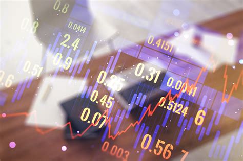 배경 금융 및 거래 개념에 Pc와 추상 금융 그래프와 현대 데스크톱의 멀티 노출 증권 시장과 거래소에 대한 스톡 사진 및 기타