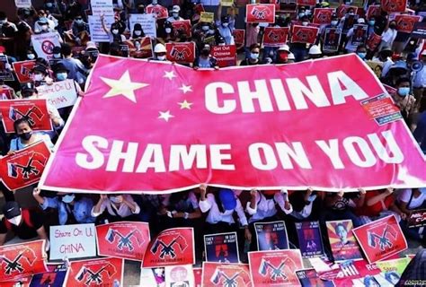 မြန်မာ့အရေး ဝင်မစွက်ဖက်ရန် တရုတ်သံရုံးရှေ့၌ အမေရိကန်ရောက်မြန်မာများ ဆန္ဒပြတောင်းဆို Bur