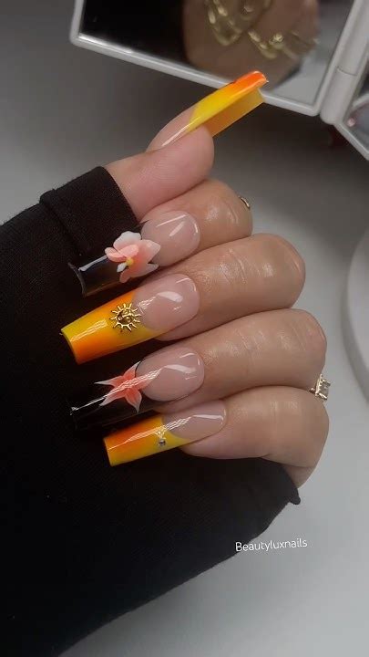 How To Get That Tropicoqueta Nail Look This Summer Karolg